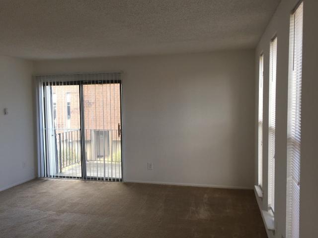 The Village at Laurel Creek 1 Bedroom Apartment for Rent at 1990 Laurel Rd, Lindenwold, NJ 08021 Lindenwold