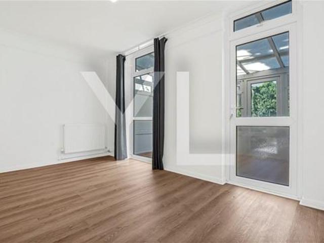 The Village, Charlton 4 bed terraced house to rent £3,200 pcm £738 pw