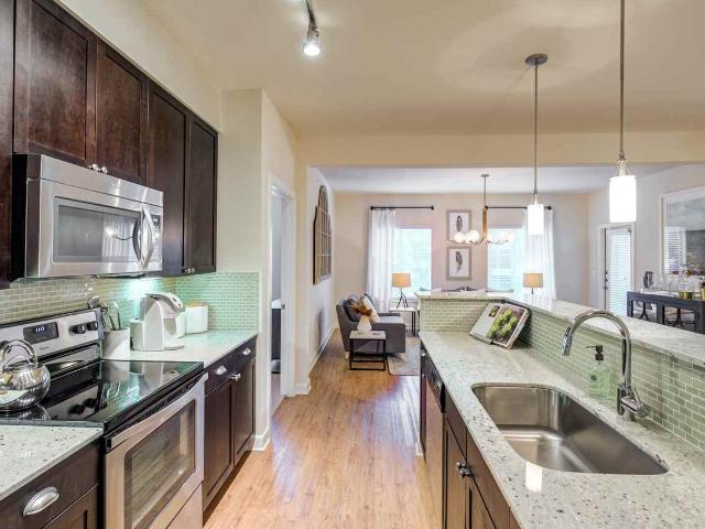 The Village Dallas 3 Bedroom Apartment for Rent at 5605 Village Glen Drive, Dallas, TX 75206