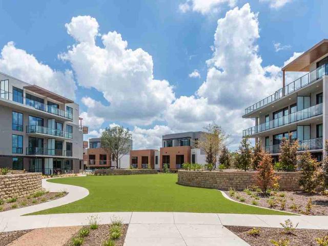 The Village Dallas 3 Bedroom Apartment for Rent at 5605 Village Glen Drive, Dallas, TX 75206