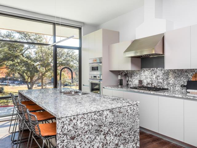 The Village Drey Studio Apartment for Rent at 8200 Southwestern Blvd, Dallas, TX 75206