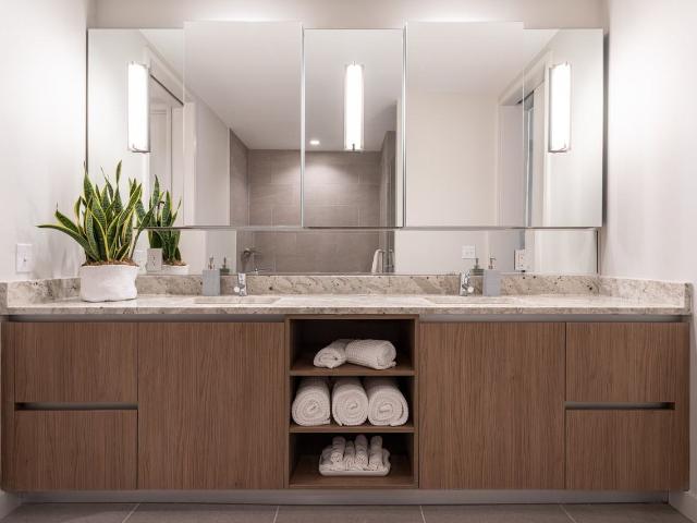 The Village Drey 1 Bedroom Apartment for Rent at 8200 Southwestern Blvd, Dallas, TX 75206