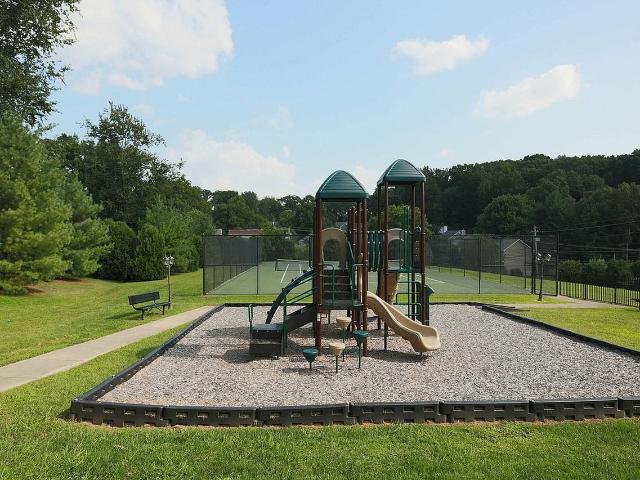 The Villas of Emerald Woods 3 Bedroom Apartment for Rent at 9400 Havenbrooke Way, Knoxville, TN 37922