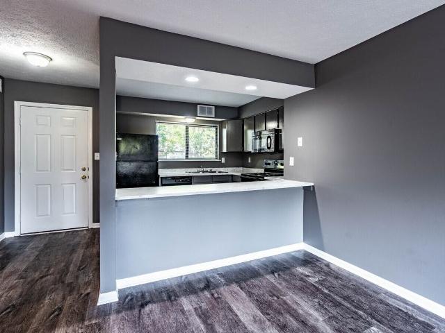 The Villas of Pine Valley 2 Bedroom Apartment for Rent at 1200 Pine Valley Dr, Elizabethtown, KY 42701