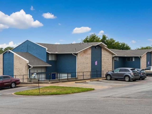 The Villas at Sierra Vista 1 Bedroom Apartment for Rent at 2819 Las Vegas Trl, Fort Worth, TX 76116 Western Hills North