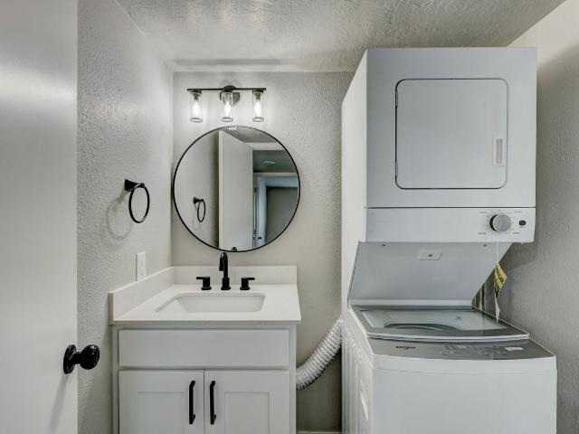 The Vincent 2 Bedroom Apartment for Rent at 515 24th Ave Nw, Norman, OK 73069