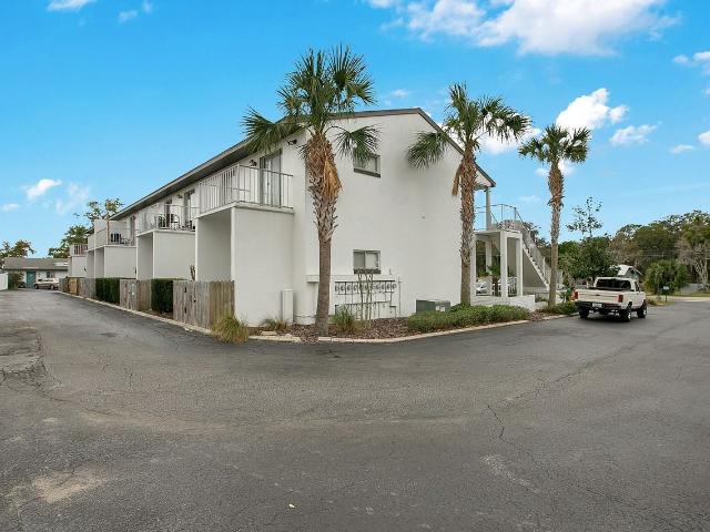 The Virginia Apartments | 1 and 2 Bedroom Apartments in Tavares, FL 1 Bedroom Apartment for Rent at 380 Dora Ave, Tavares, FL 32778 St. Clair