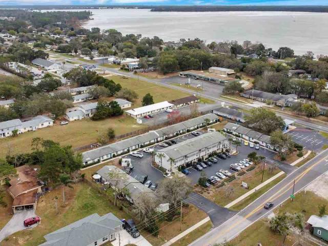 The Virginia Apartments | 1 and 2 Bedroom Apartments in Tavares, FL 2 Bedroom Apartment for Rent at 380 Dora Ave, Tavares, FL 32778 St. Clair