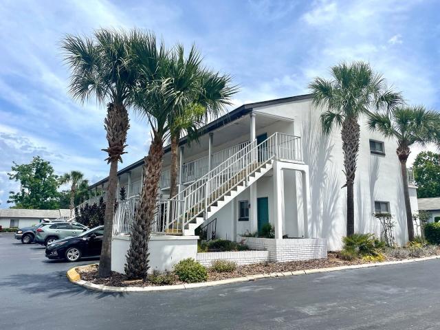 The Virginia Apartments | 1 and 2 Bedroom Apartments in Tavares, FL 2 Bedroom Apartment for Rent at 380 Dora Ave, Tavares, FL 32778 St. Clair
