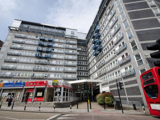 The Vista Building, Woolwich, London SE18, 2 bed flat to rent, £1,695 pcm | PrimeLocation