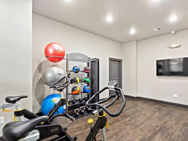 The Vista on Brodie 1 Bedroom Apartment for Rent at 8515 Brodie Ln, Austin, TX 78745