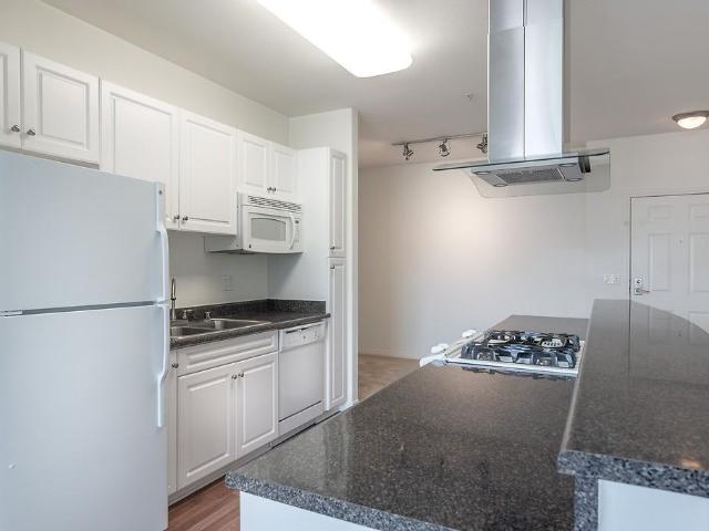 The Vistas of West Hills 3 Bedroom Apartment for Rent at 24015 Copper Hill Dr, Valencia, CA 91354