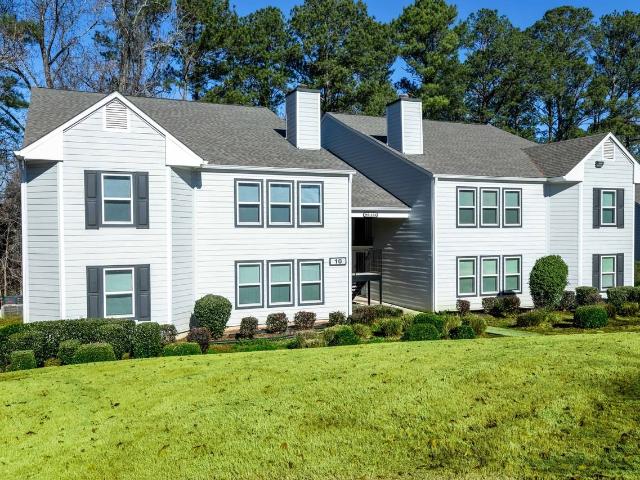 The Vistas 2 Bedroom Apartment for Rent at 4150 Arkwright Rd, Macon, GA 31210