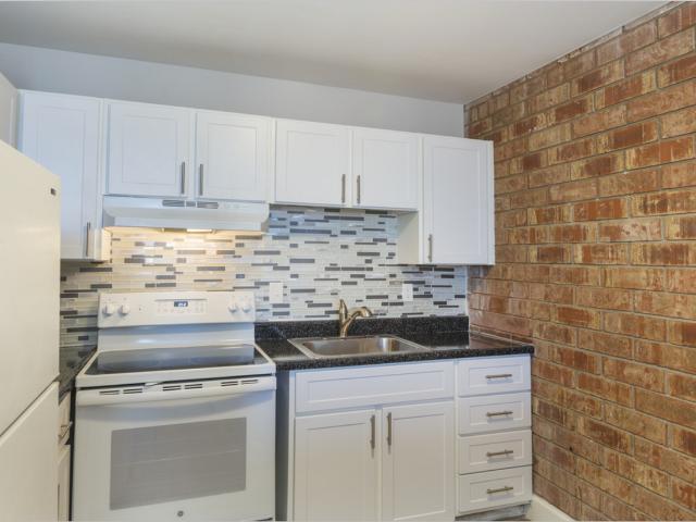 The Vue at Chapel Hills 1 Bedroom Apartment for Rent at 1530 Jamboree Dr, Colorado Springs, CO 80920 Anderosa