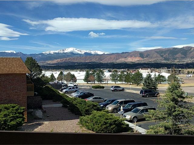 The Vue at Chapel Hills 1 Bedroom Apartment for Rent at 1530 Jamboree Dr, Colorado Springs, CO 80920 Anderosa