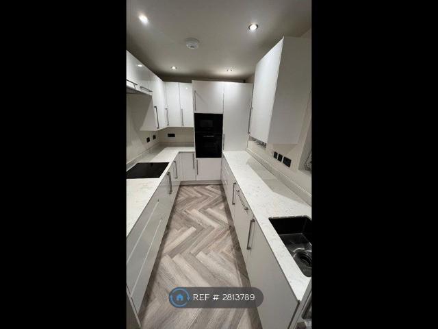 Therapia Road, London SE22, 2 bed flat to rent, £2,275 pcm | PrimeLocation