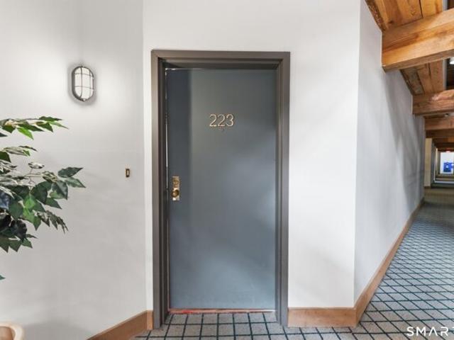 Thermos Ave Unit B, Norwich, Condo For Sale