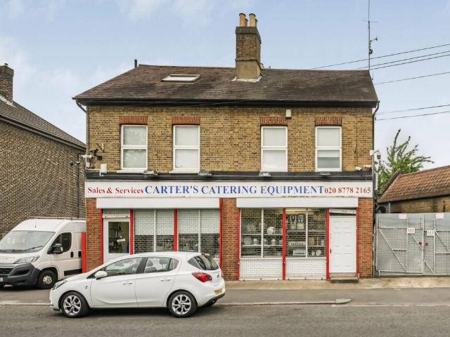 Thesiger Road, London, SE20 1 bed detached house to rent £1,833 pcm £423 pw