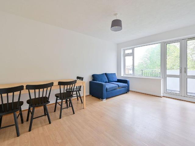Thessaly Road SW8, Battersea, London, 3 bed flat to rent, £3,000 pcm | PrimeLocation