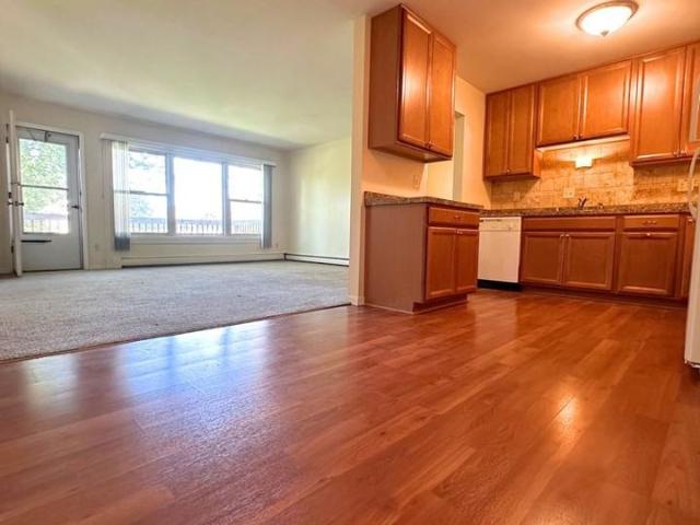 Thiensville 3 Bedroom Apartment for Rent at 101 Linden Ln, Thiensville, WI 53092