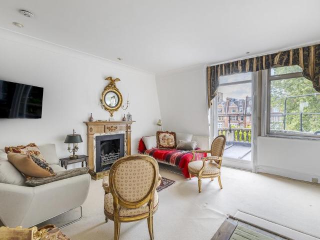 Third And Fourth Floor Mais, 36. 3 bed flat to rent £5,000 pcm £1,154 pw