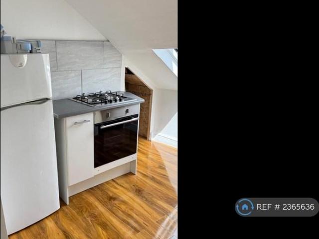 Third Avenue, London, W3 Studio to rent £1,890 pcm £436 pw