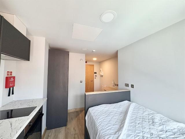 Third Floor Studio, Felix Apartments NG1, Studio to rent, £740 pcm | PrimeLocation