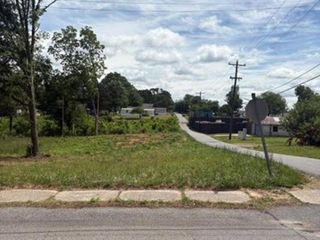 Third St, Gaffney, SC 29340