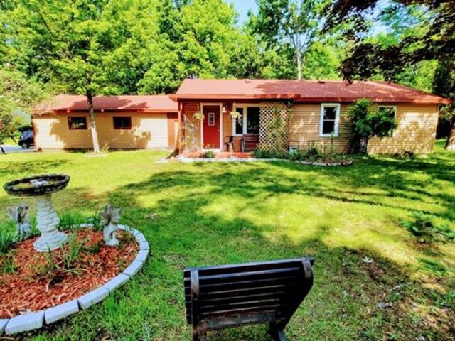 Third St, Onekama, Home For Sale