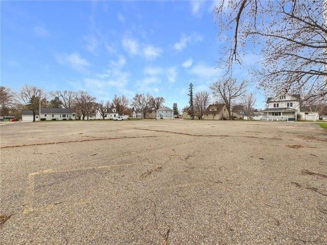 Third St SE, Melrose, MN 56352