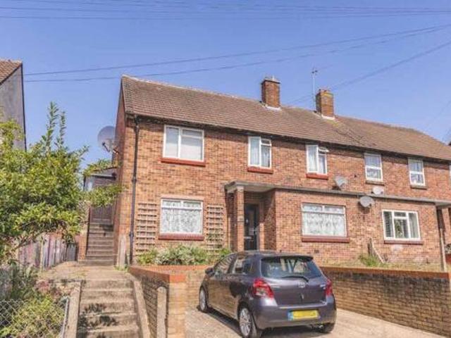 Thirlmere Avenue, Burnham, 2 Bedroom Ground