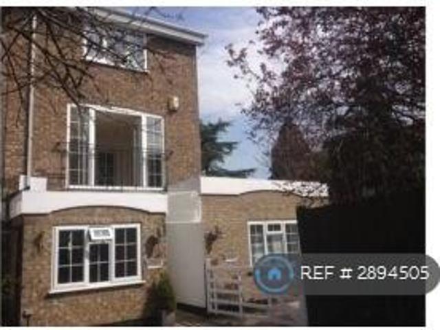 Thirlmere Rise, Kent, BR1 5 bed end of terrace house to rent £2,800 pcm £646 pw