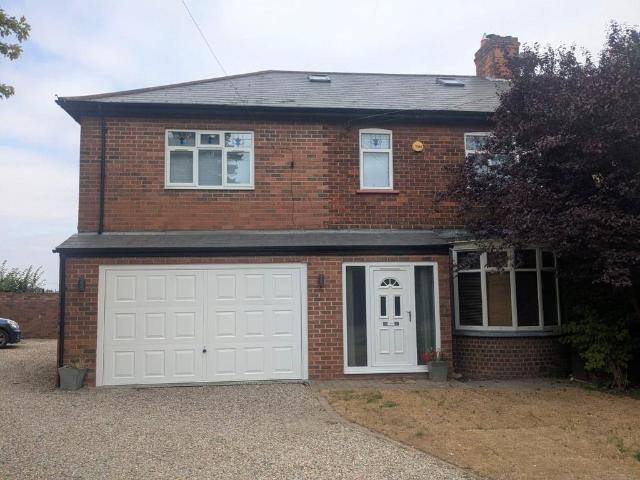 Thirsk Road, Yarm TS15 6 bed semi detached house to rent £1,895 pcm £437 pw