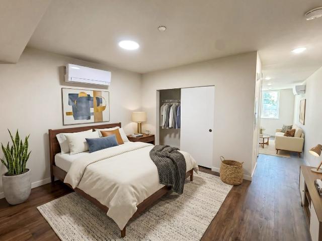 Thirteen East Studio Apartment for Rent at 614 13th Ave E, Seattle, WA 98102 Broadway