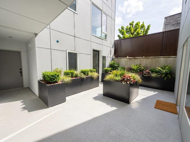 Thirteen East 1 Bedroom Apartment for Rent at 614 13th Ave E, Seattle, WA 98102 Broadway