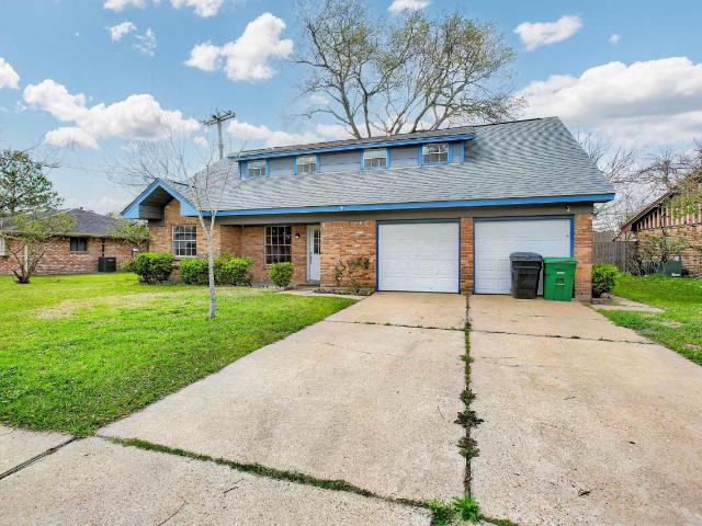This bright and beautiful 4 bedroom, 2 home in Houston, TX Available For Rent