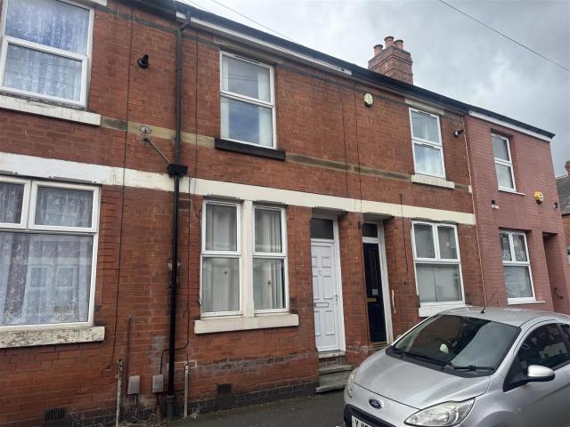 This charming two bedroom mid terraced house coming to the market unfurnished. Situated close to a selection of amenities and excellent transport links to the city centre. The property comprises  A spacious living area, fitted kitchen/dining with a range