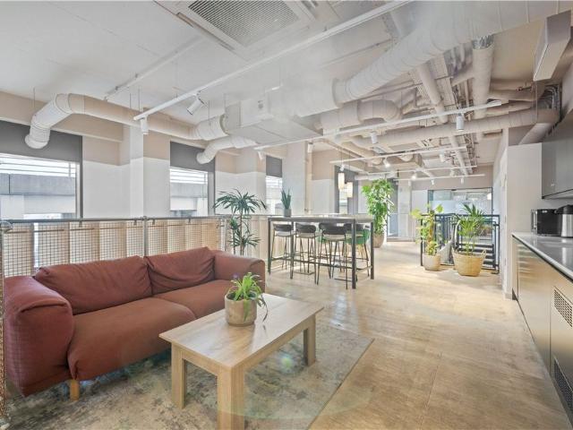 This contemporary two bedroom apartment is located within Wallbrook Gardens, a beautiful development benefitting from exceptional on site amenities, communal gardens and only a 6 minute walk to Canning Town Station