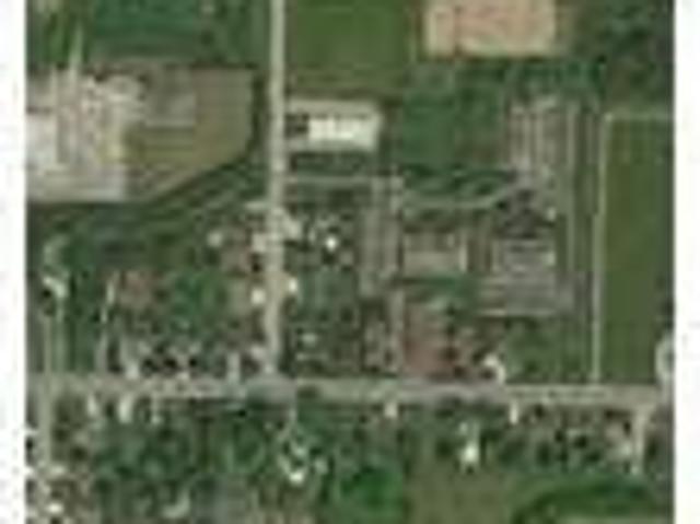 This rental is a Seymour apartment located Henry