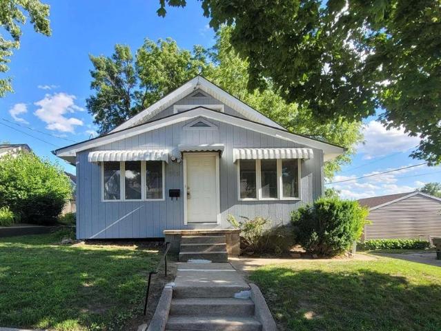 This super cute, move in ready home is full of fre