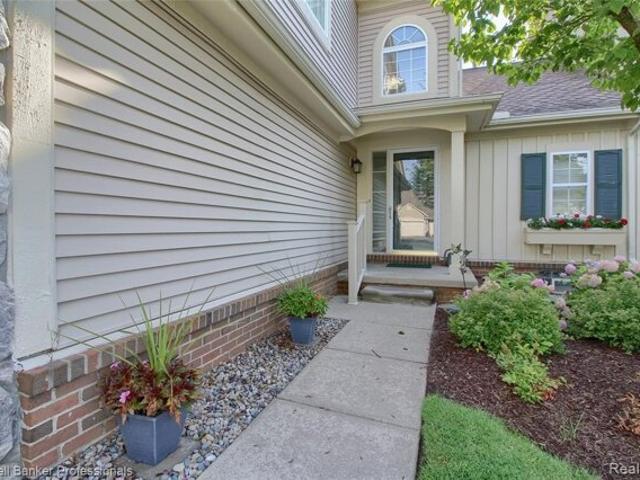Thistle Dr Unit,canton, Condo For Sale