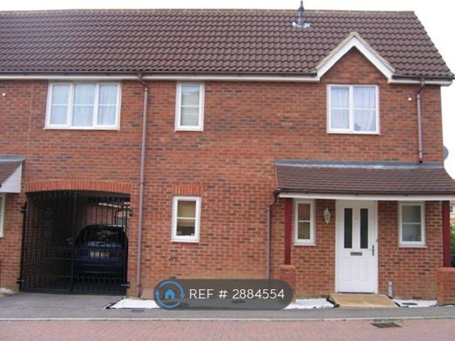 Thistle Drive, Hatfield AL10, 3 bed semi detached house to rent, £1,950 pcm | PrimeLocation