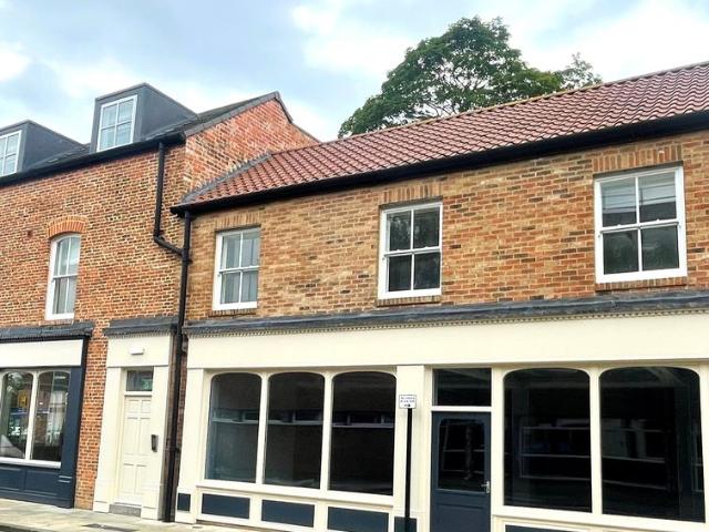Thistle Green, Stockton On Tees TS18, 2 bed flat to rent, £1,200 pcm | PrimeLocation