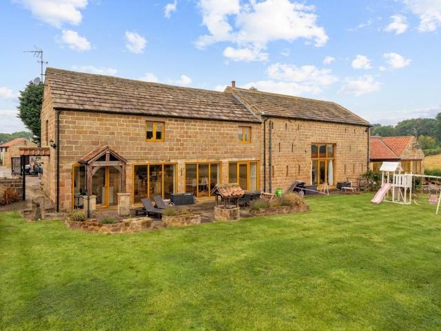 Thistle Hill, Thistle Hill Farm, HG5 4 bed barn conversion to rent £3,795 pcm £876 pw