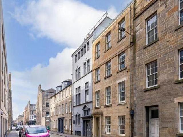 Thistle Street, Edinburgh, 2 Bedroom Flat