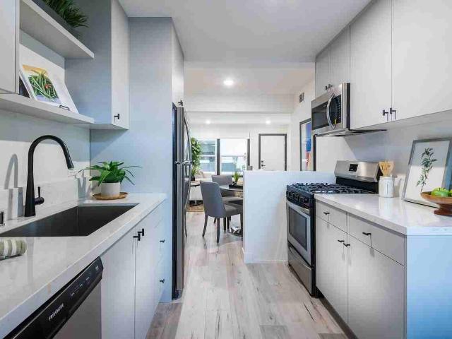 Thistle Studio Apartment for Rent at 262 N Los Robles Ave, Pasadena, CA 91101 Downtown Pasadena