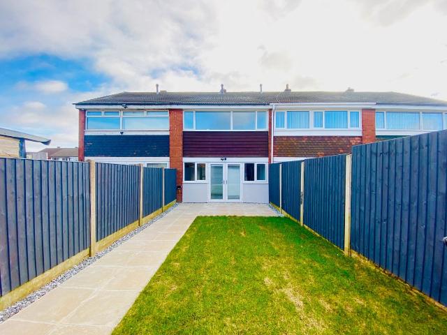 Thistledown Avenue, Burntwood WS7, 3 bed property to rent, £1,200 pcm | PrimeLocation
