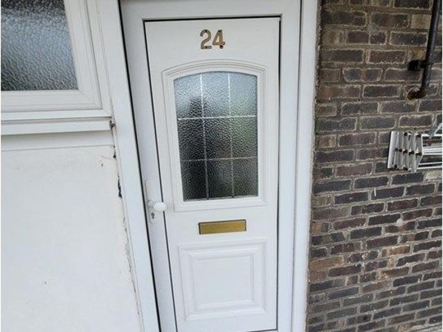 Thistledown, Basildon SS14, 1 bed flat to rent, £1,200 pcm | PrimeLocation
