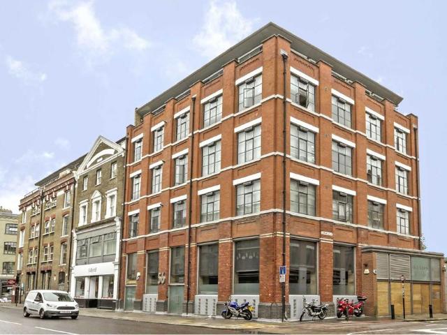 Thrawl Street, London E1 1 bed flat to rent £2,800 pcm £646 pw