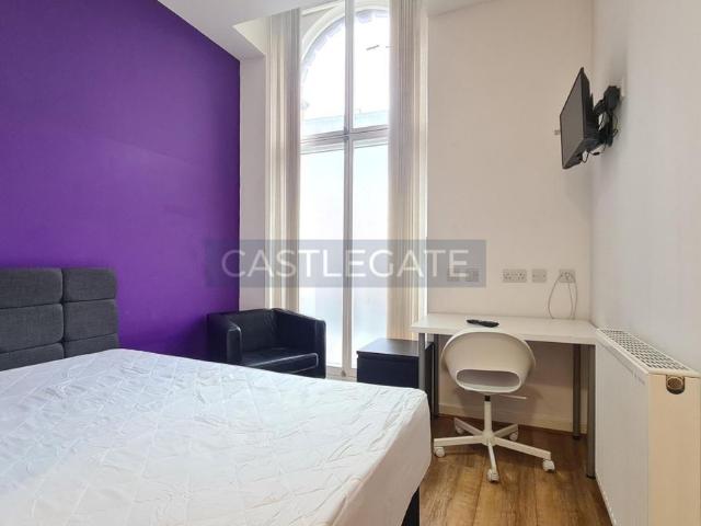 Threadworks, Threadneedle Street, Huddersfield HD1, 7 bed shared accommodation to rent, £450 pcm | PrimeLocation